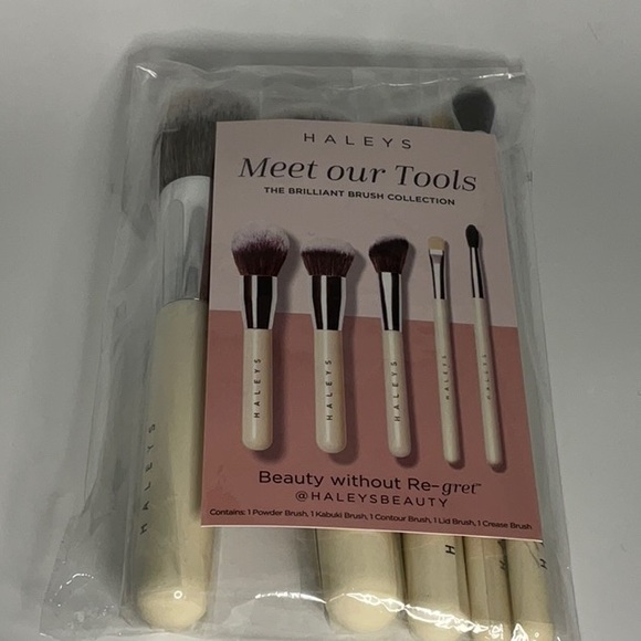 HALEYS Beauty | Makeup | Haleys Beauty Brush Set | Poshmark